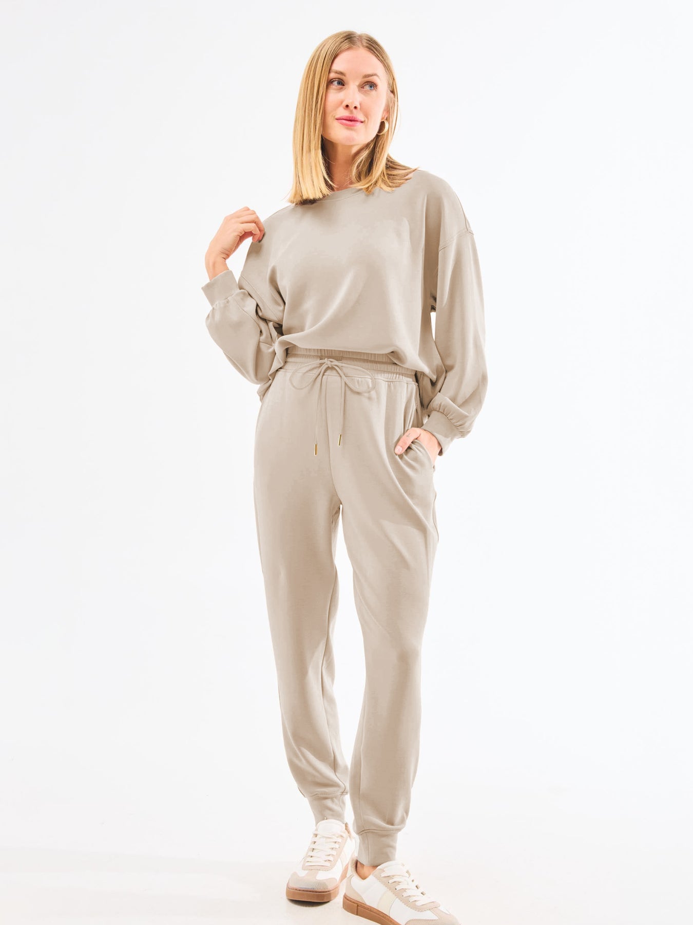 Cora Jogger Pants | Latte – Mary Square